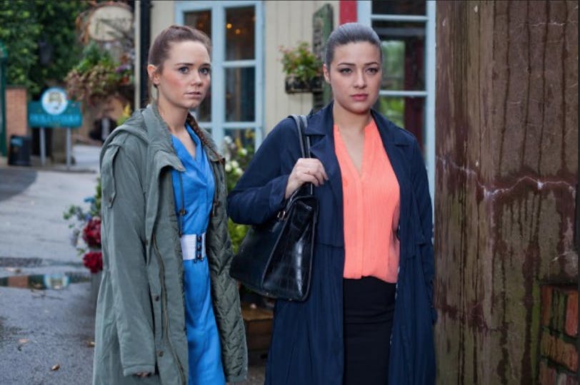 Hollyoaks Spoilers Lindsey To Kill Kim In Desperate Murder Suicide Plot Closer